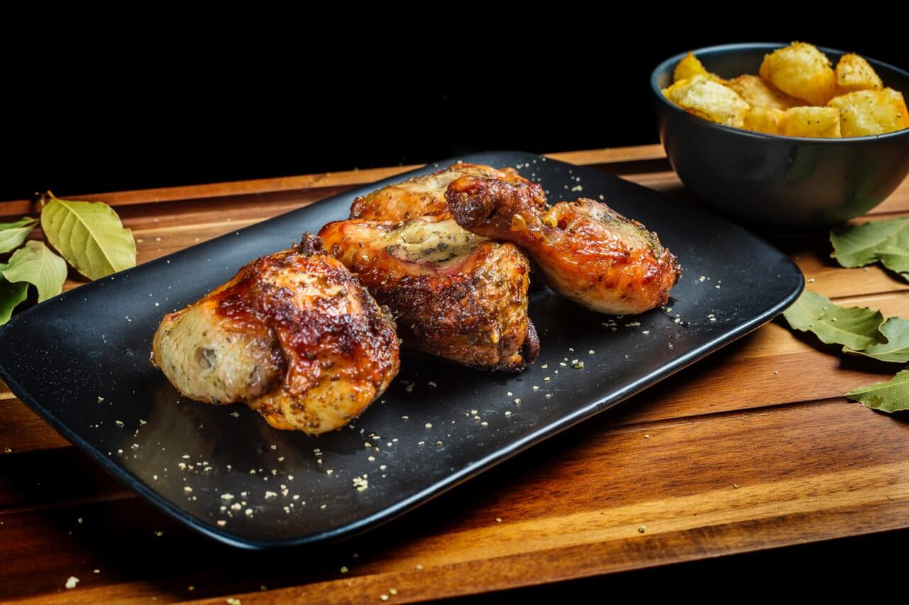 Τα πιάτα μας - Psistaria Thanos