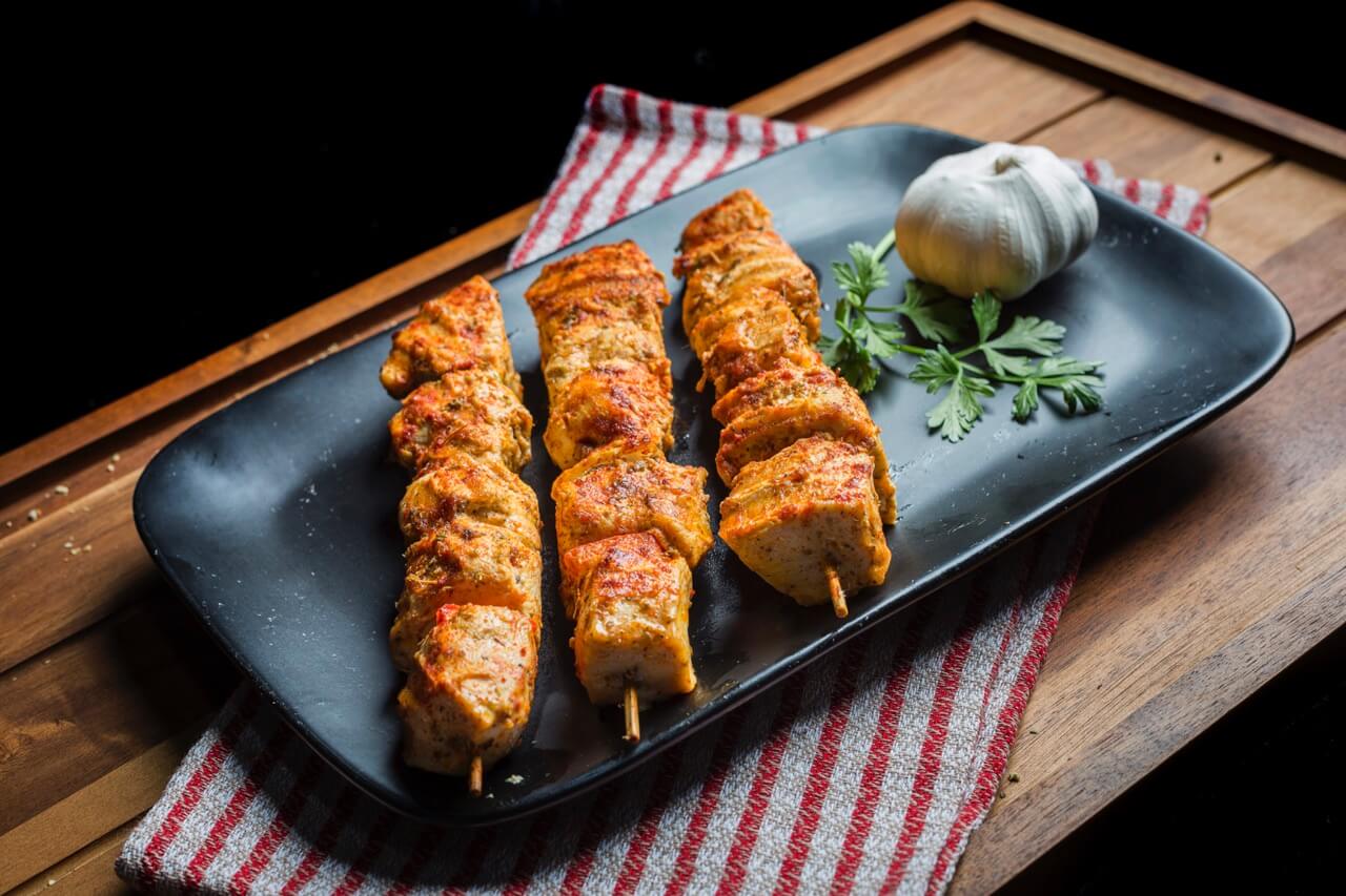 Τα πιάτα μας - Psistaria Thanos